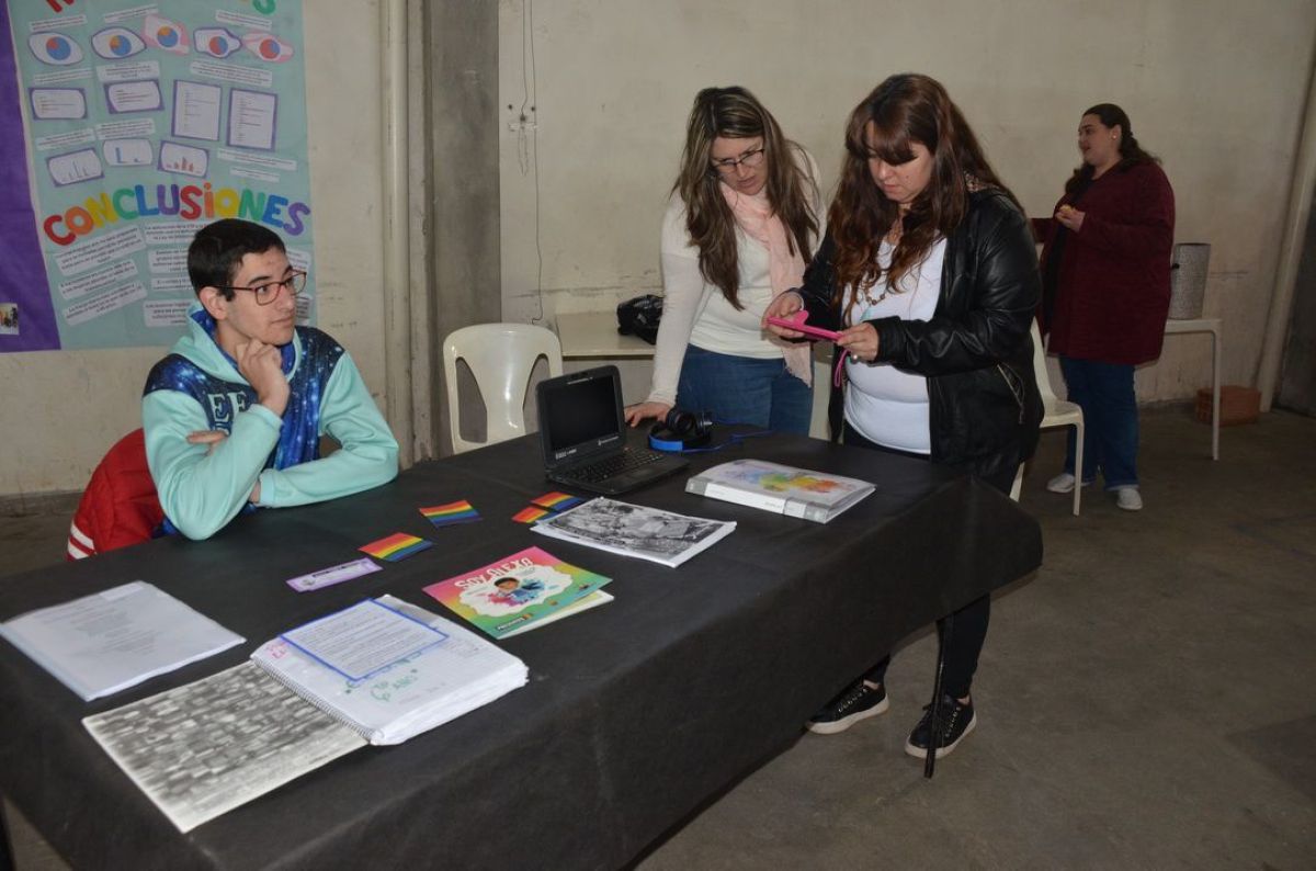 Se realizó la exposición de alumnos de Escuelas Secundarias | El Orden ...