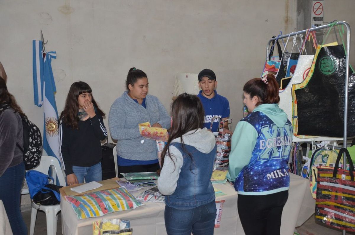 Se realizó la exposición de alumnos de Escuelas Secundarias | El Orden ...
