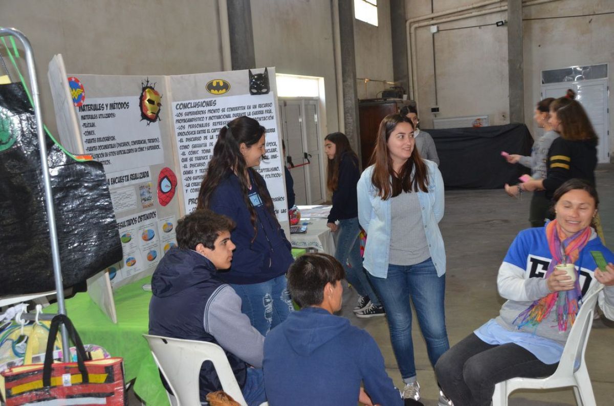 Se realizó la exposición de alumnos de Escuelas Secundarias | El Orden ...