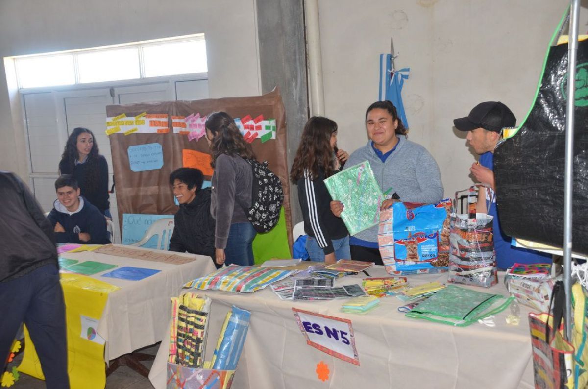 Se realizó la exposición de alumnos de Escuelas Secundarias | El Orden ...
