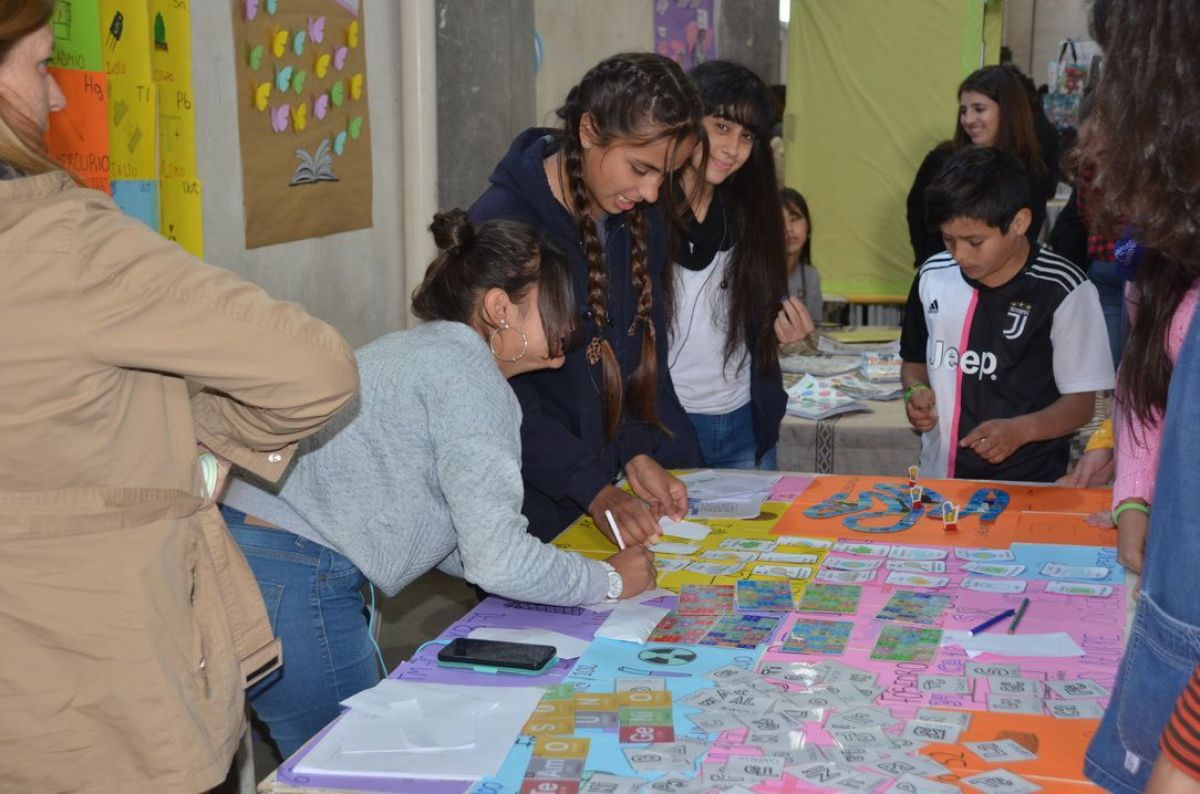 Se realizó la exposición de alumnos de Escuelas Secundarias | El Orden ...